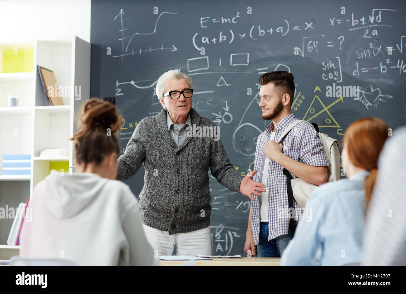 Student new introducing teacher hi-res stock photography and images - Alamy