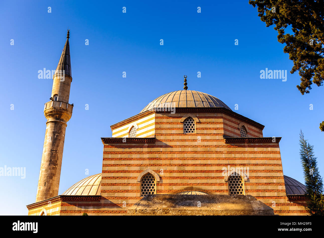 Small mosque in Istanbul, Turkey Stock Photo - Alamy
