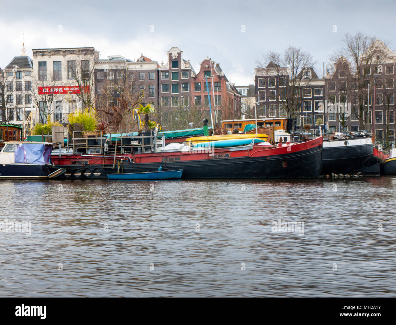 Dutch barge hi-res stock photography and images - Alamy