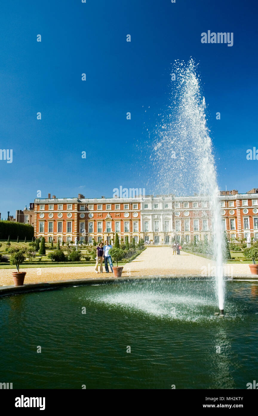Hampton Court, London Stock Photo - Alamy