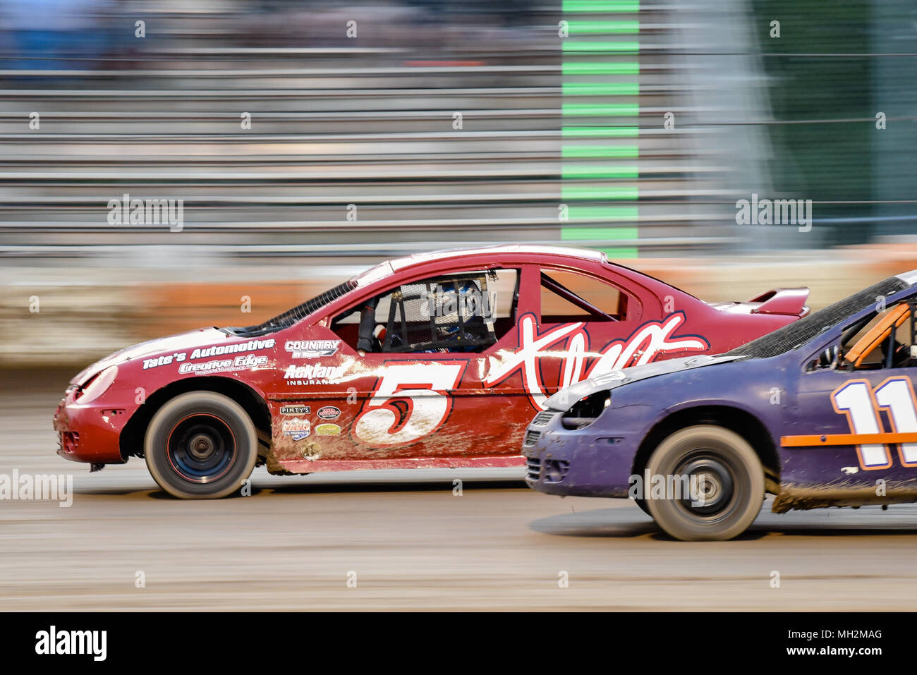 Youtube sensation TANNER FOX racing Mini Stocks at Ohsweken Speedway ...
