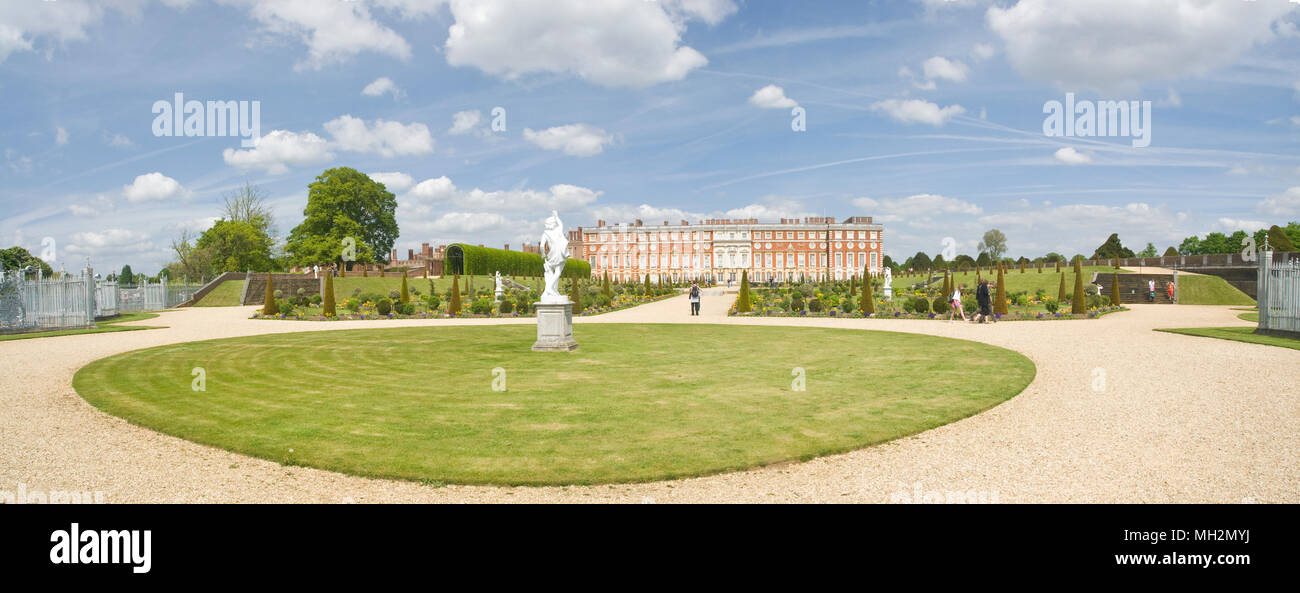 Hampton Court, London Stock Photo - Alamy