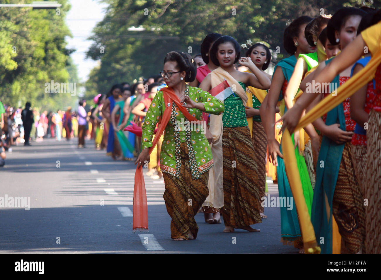 Traditional dancing solomon islands hi-res stock photography and images ...