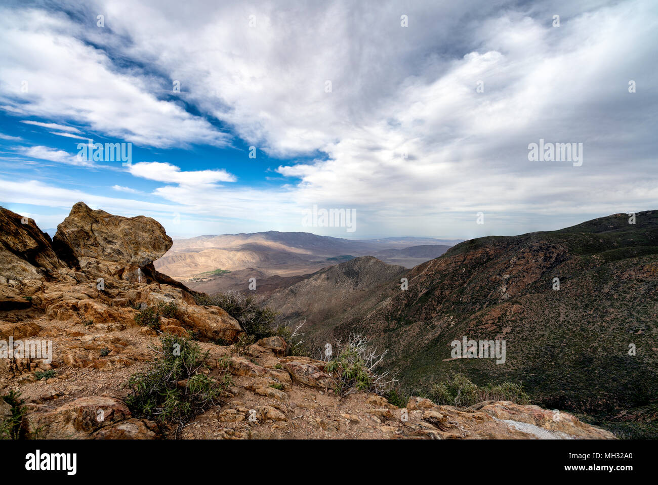 DESERT VIEW FROM MT LAGUNA Stock Photo - Alamy