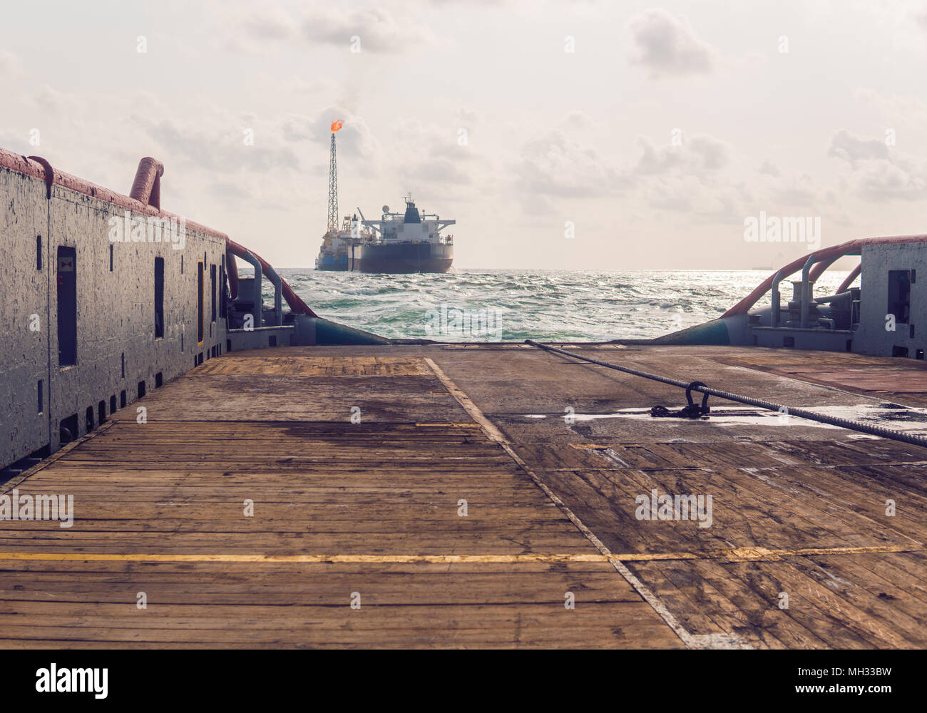 Oil tanker deck rig hi-res stock photography and images - Alamy