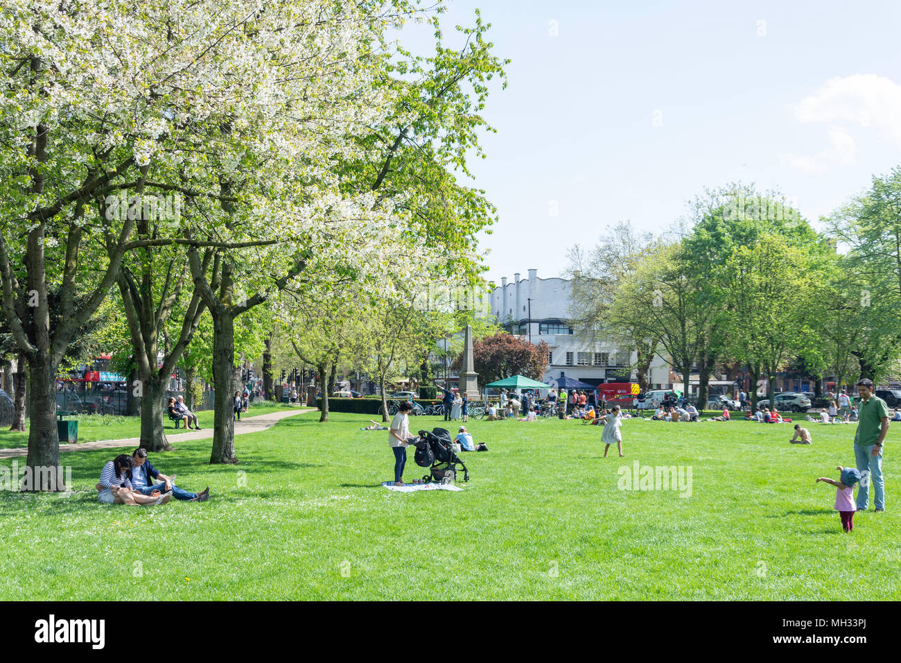 Turnham Green in Spring, Chiswick, London Borough of Hounslow, Greater ...