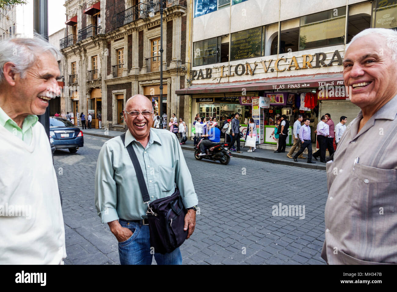 Group seniors friends ethnic hi-res stock photography and images - Alamy