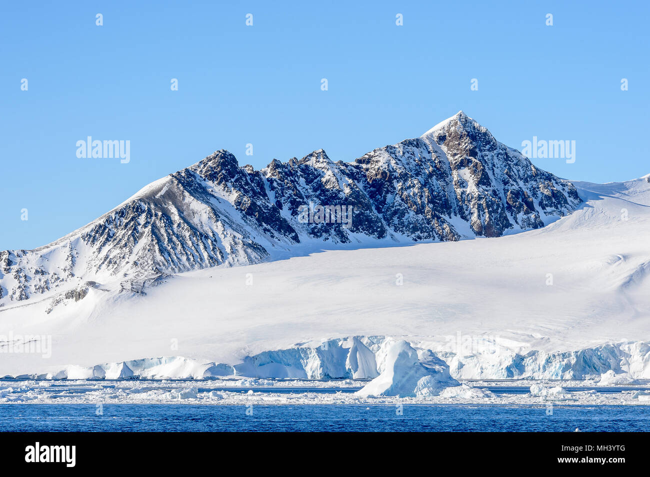 Beautiful nature of ANtarctica Stock Photo - Alamy