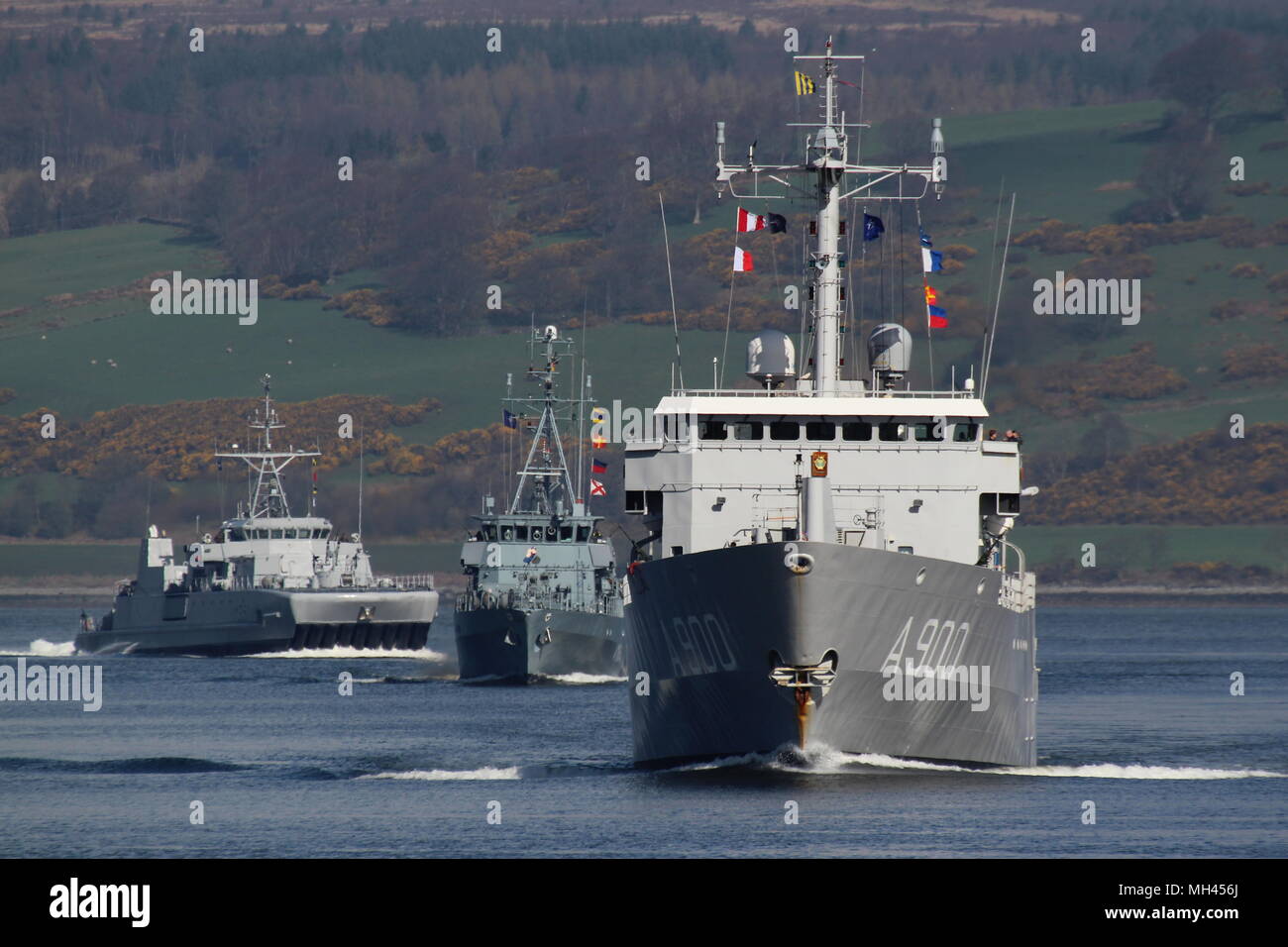 Royal norwegian navy alta class minesweeper hi-res stock photography ...