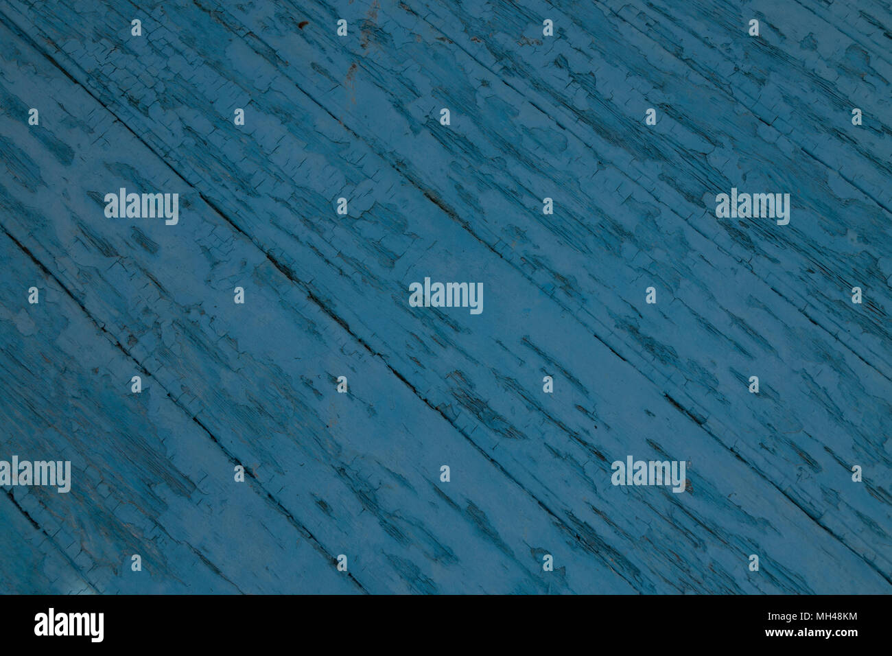 Old wooden shack peeling paint hi-res stock photography and images - Alamy