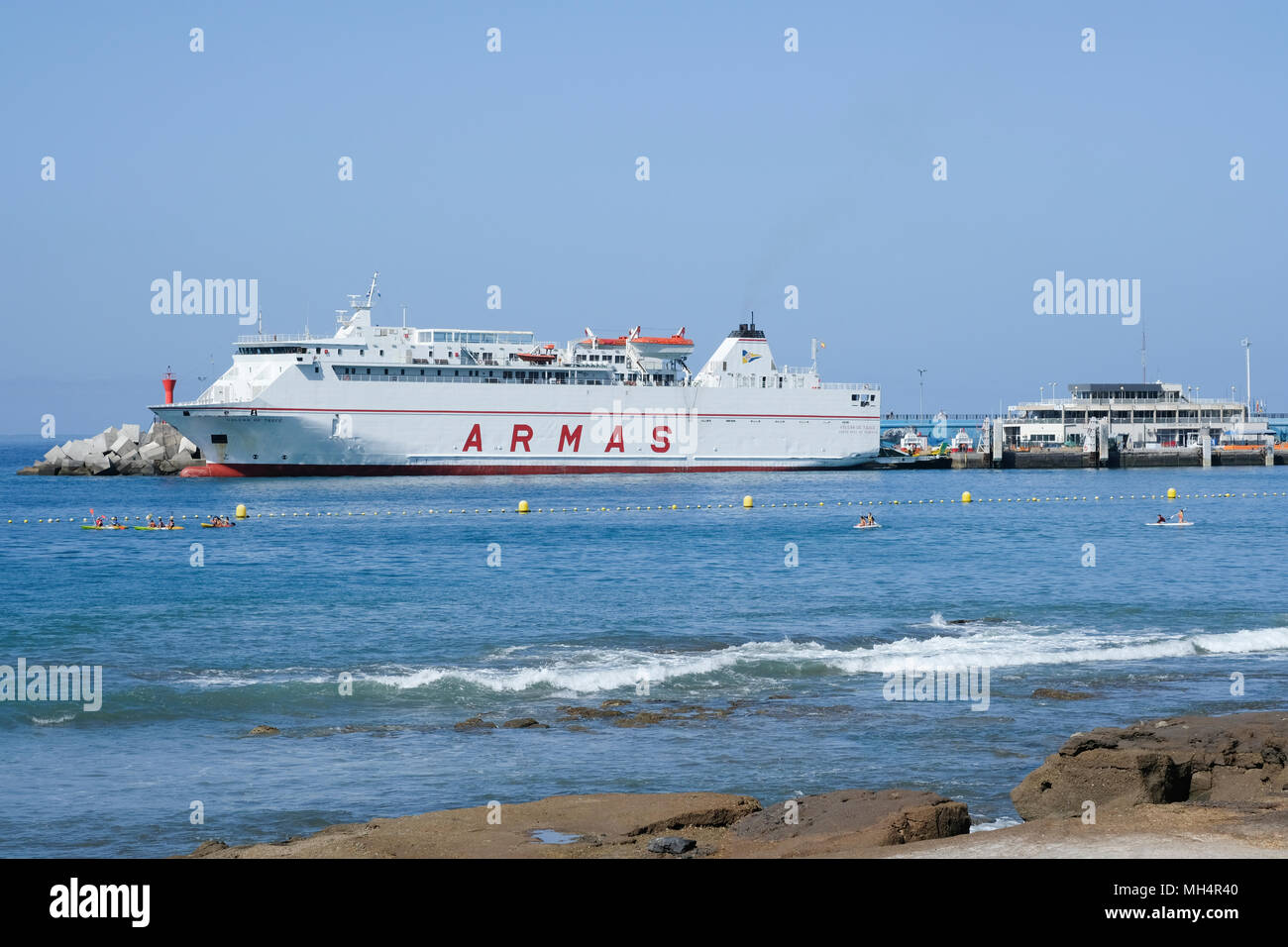 ARMAS ferry "Volcan de Tauce" at Los Christianos ferry terminal Stock ...