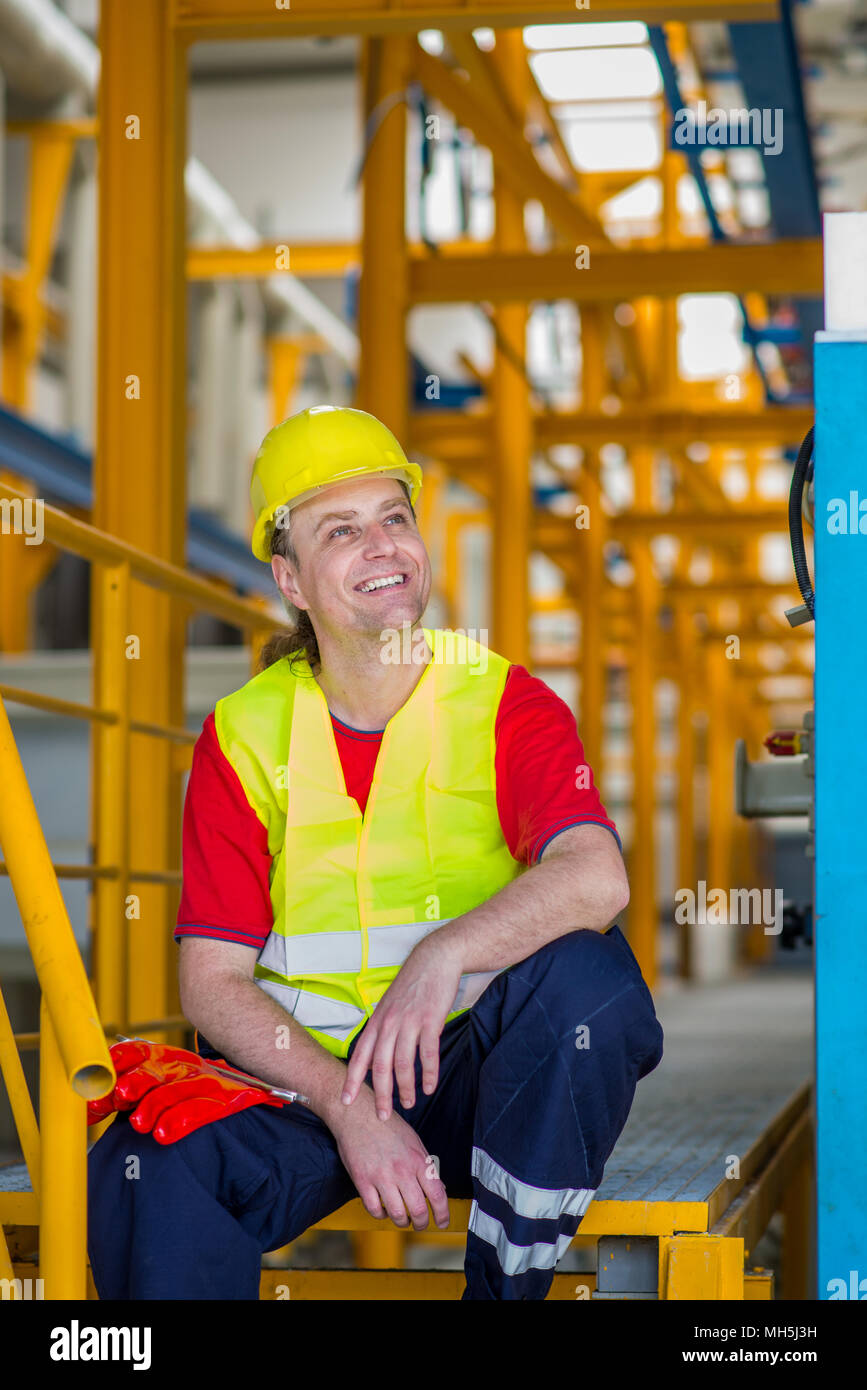Suit smiling industry hi-res stock photography and images - Alamy