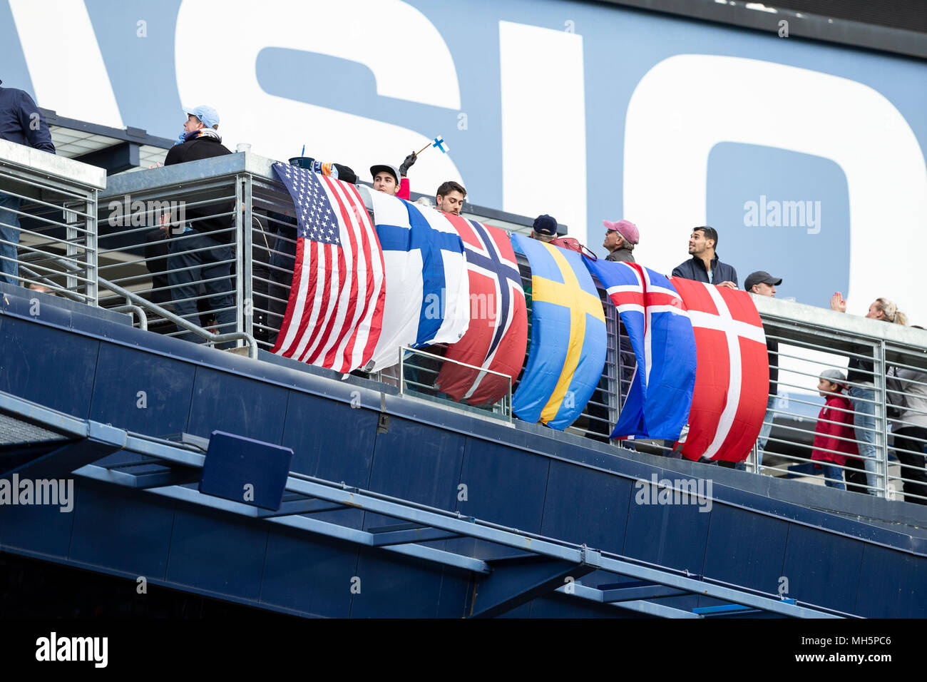 Yankee stadium flags hi-res stock photography and images - Alamy