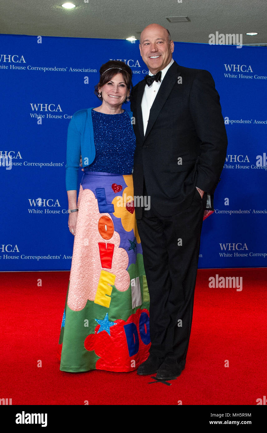 Washington, USA. 28th Apr, 2018. Lisa Pevaroff-Cohn, left, and former ...