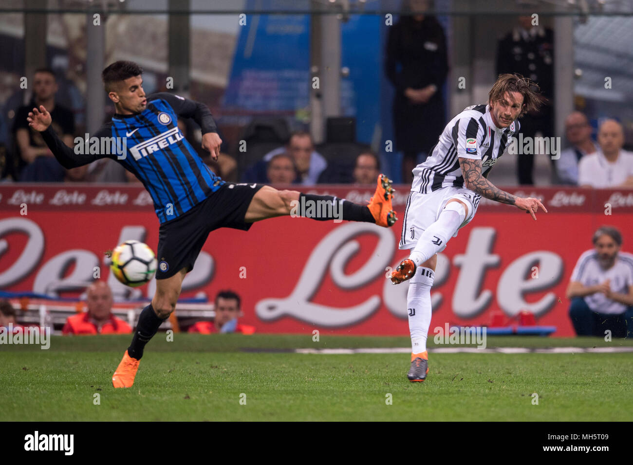 Joao pedro cavaco cancelo inter hi-res stock photography and images - Alamy