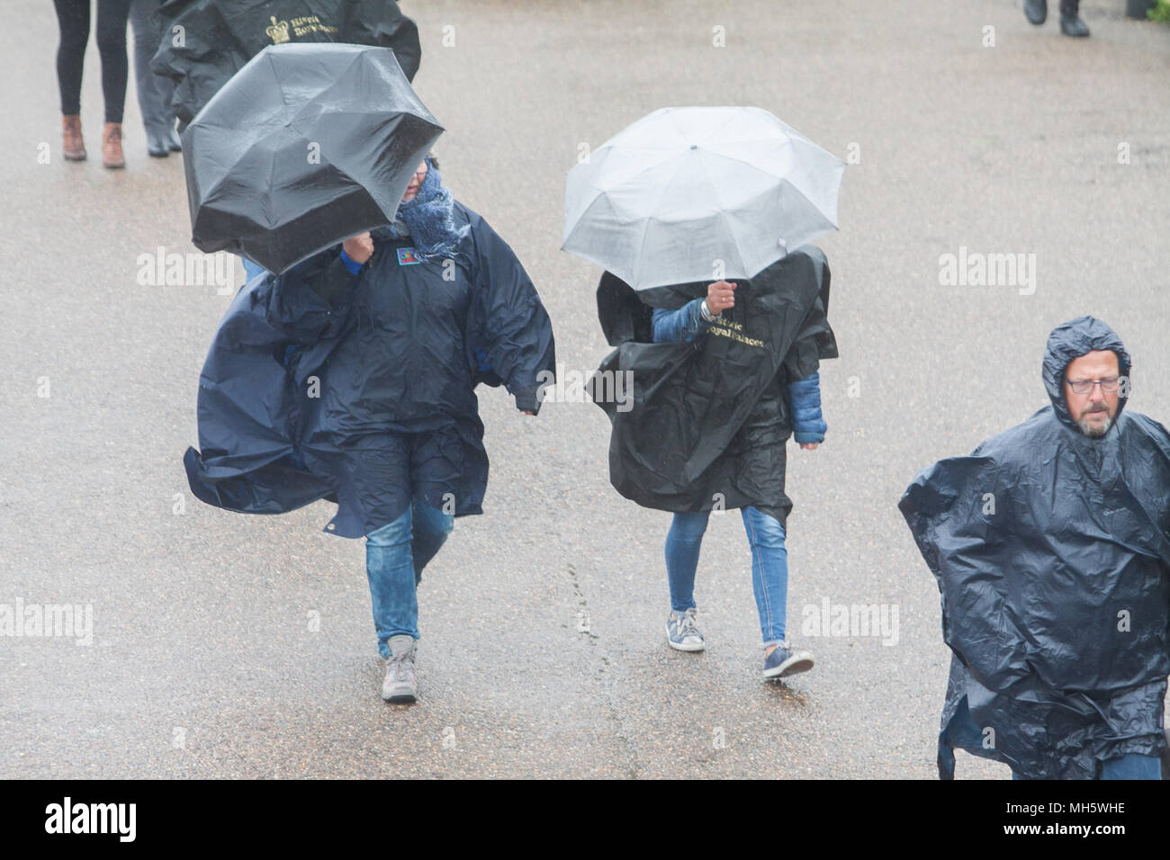 Force 6 gale conditions hi-res stock photography and images - Alamy