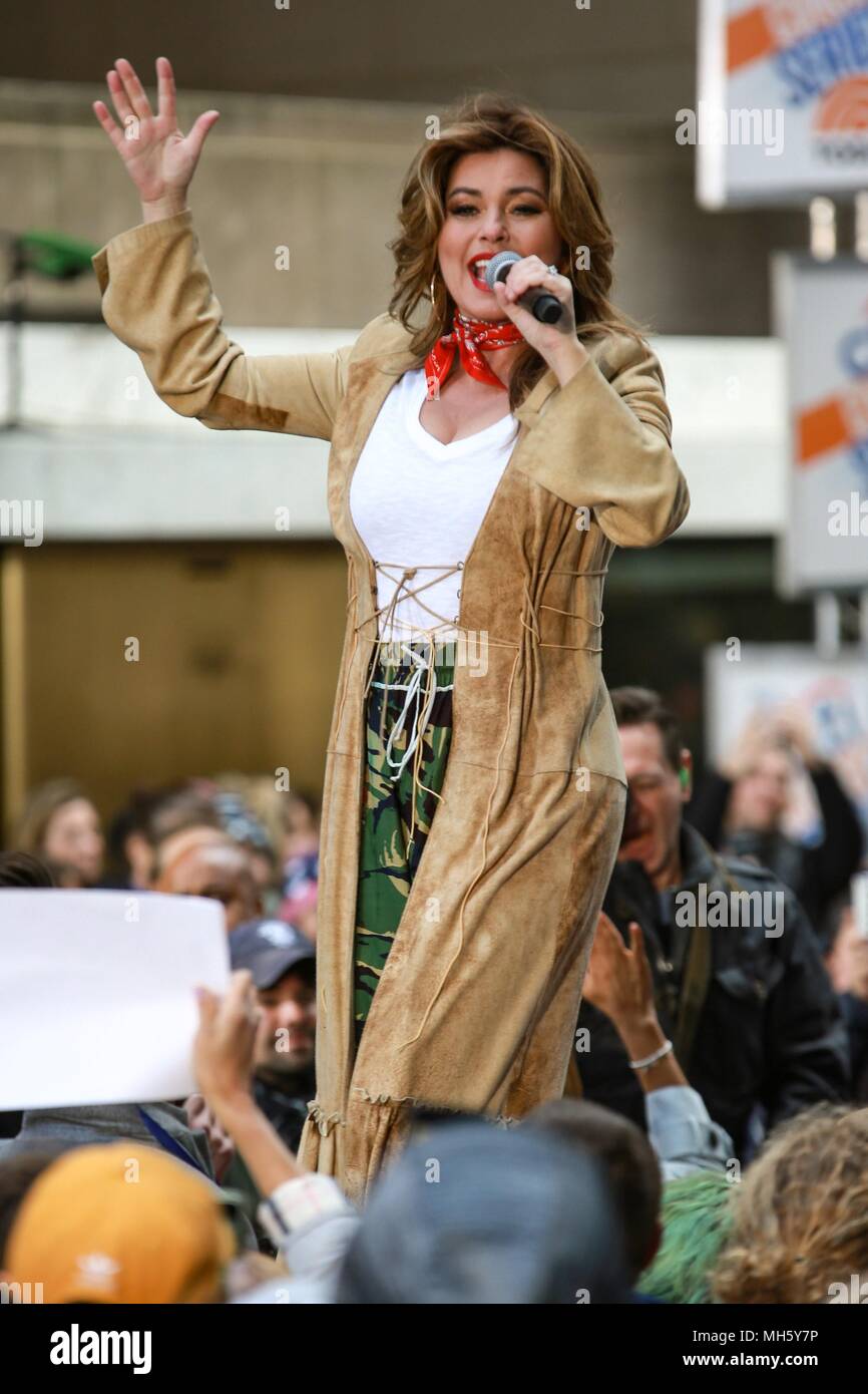 Shania Twain on stage for Shania Twain in Concert on the NBC Today Show ...