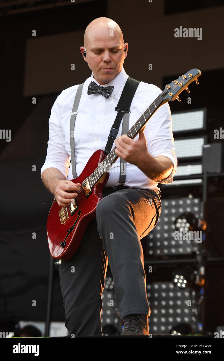 SUNRISE FL - APRIL 29: Josh Rand of Stone Sour performs during Fort ...