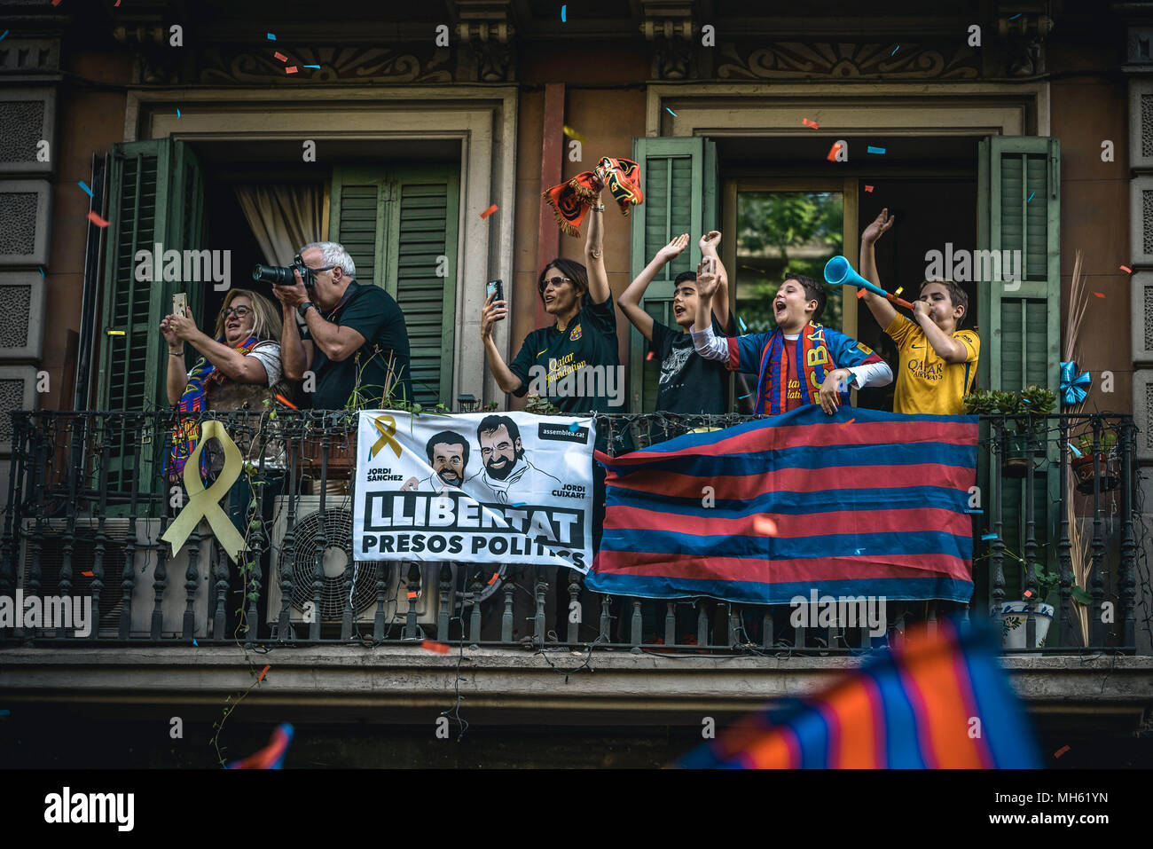 Soccer fans bus hi-res stock photography and images - Alamy