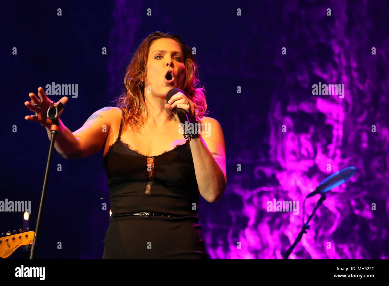 Reading, UK. 30th April 2018. Blues-rock singer Beth Hart and the Kris ...