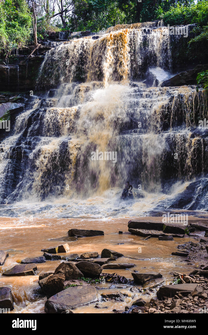 Africa waterfall ghana forest hi-res stock photography and images - Alamy