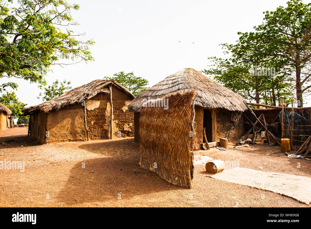 Houses in Ghana where the poor people live in Stock Photo - Alamy