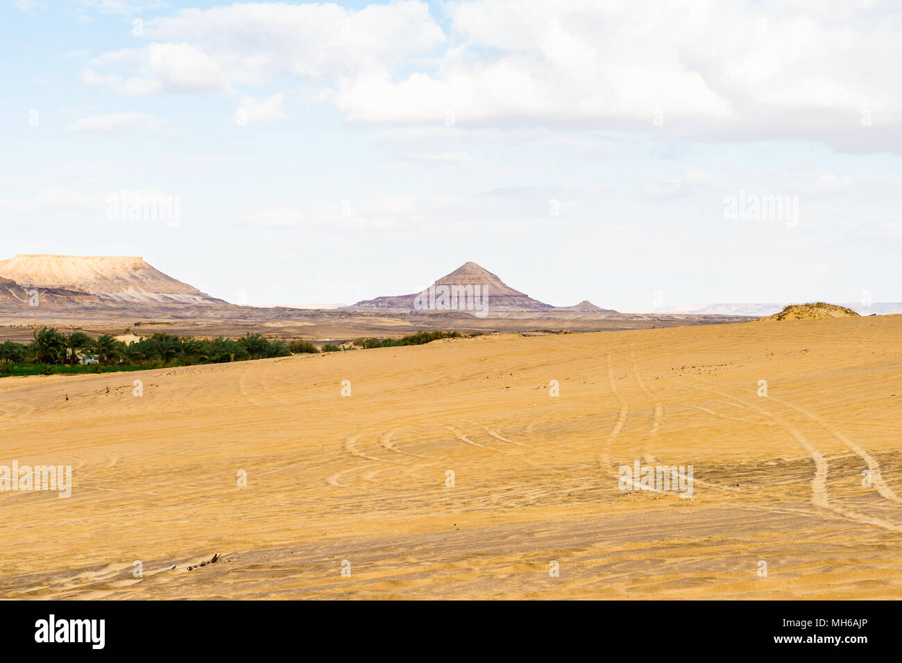 Beautiful nature of the Bahariya Oasis in Egypt Stock Photo - Alamy