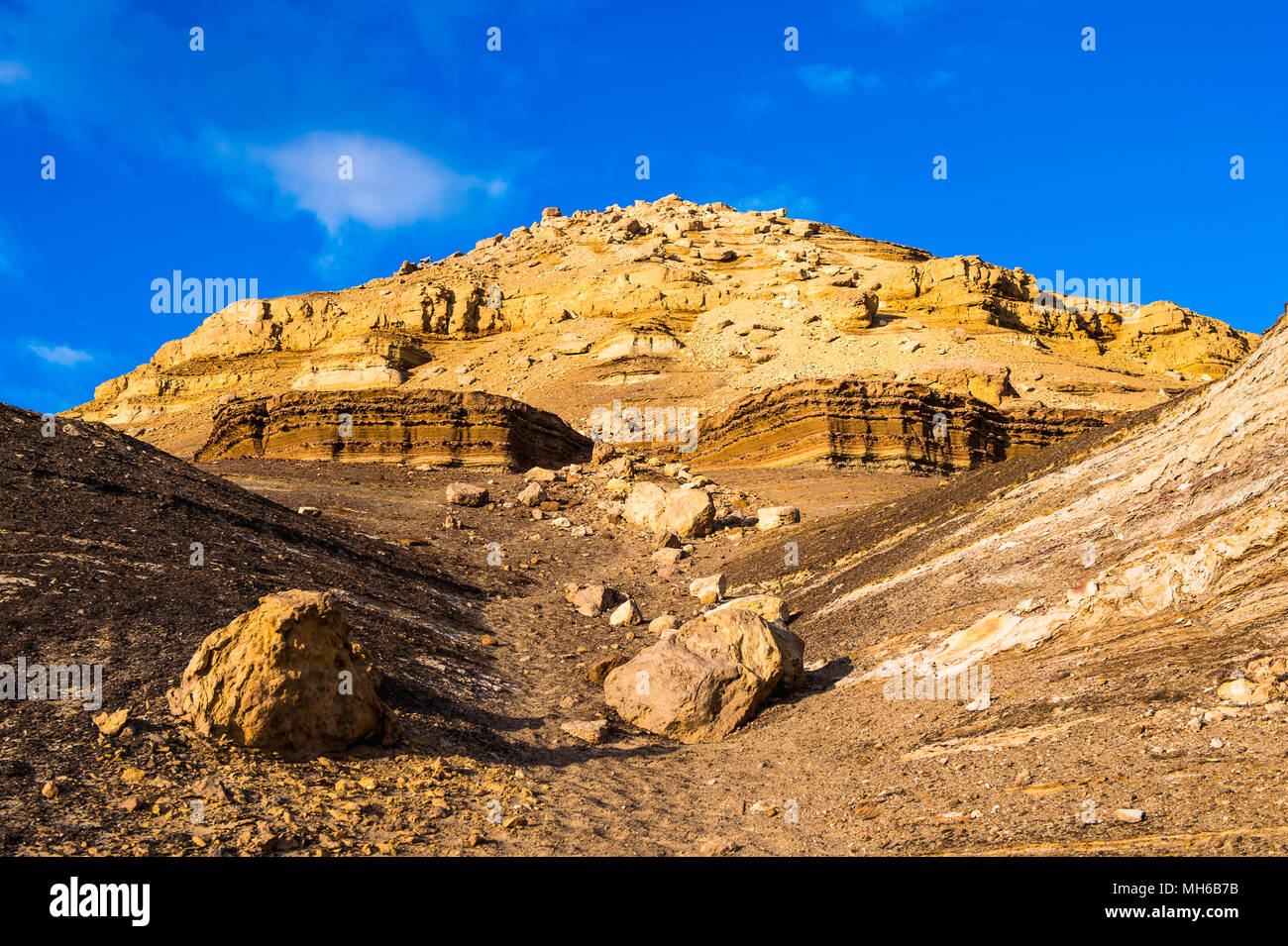 Mountain on the sunset near the Bahariya Oasis in the Sahara Desert in ...