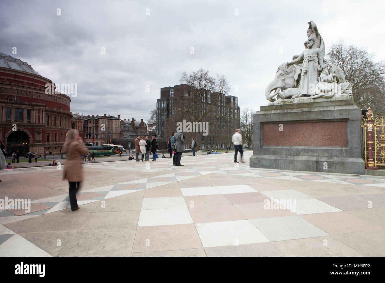 Albert Memorial. Chelsea, London Stock Photo - Alamy