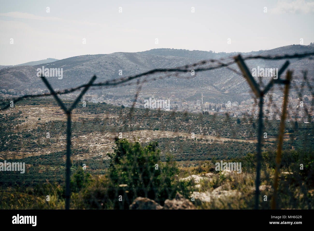 Israel boarder hi-res stock photography and images - Alamy
