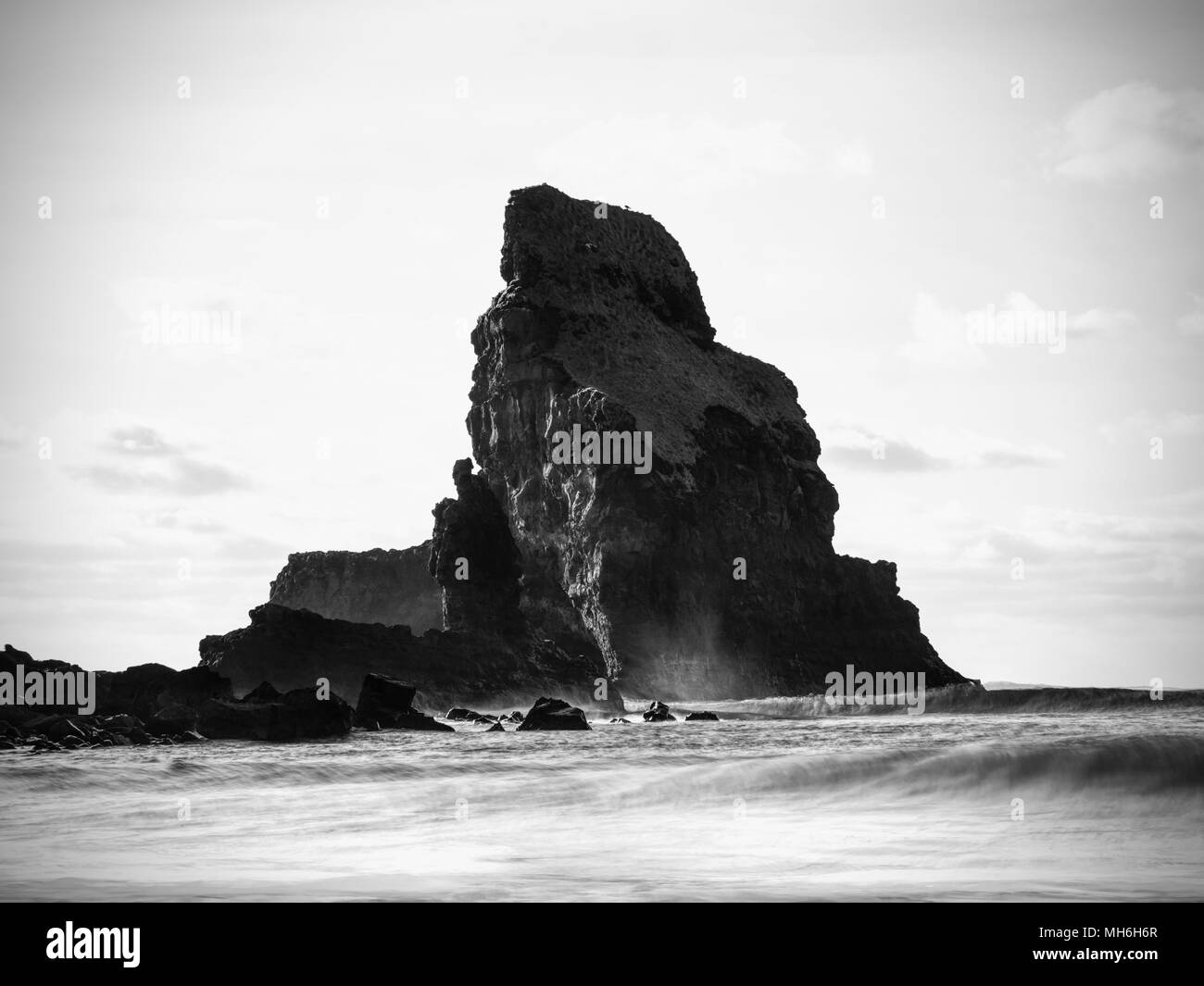 Tide marks on rocks hi-res stock photography and images - Alamy