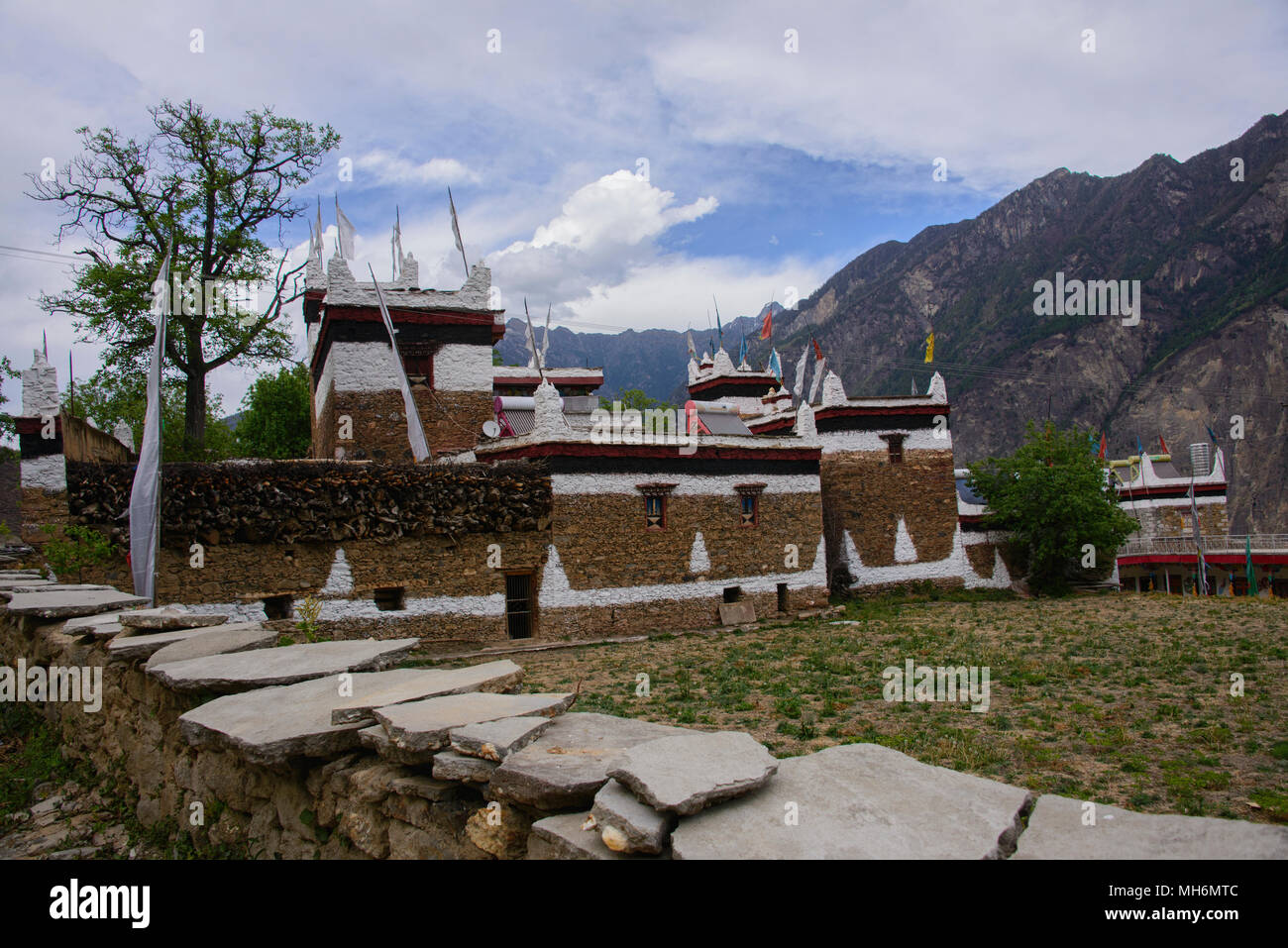 Traditional Tibetan homes in the charming village of Jiaju, Sichuan ...