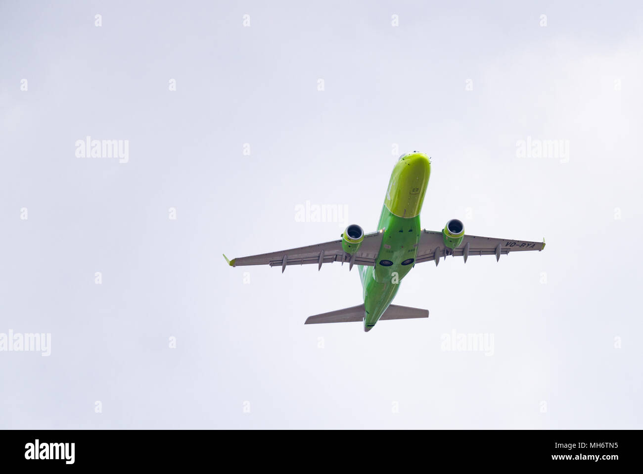 Novosibirsk, Russia - April 27, 2018: Embraer 170-100SU VQ-BYA S7 ...