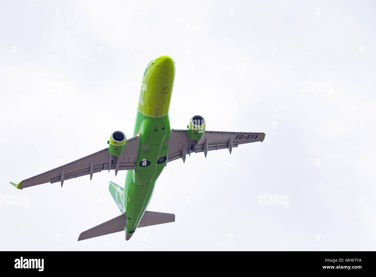 Novosibirsk, Russia - April 27, 2018: Embraer 170-100SU VQ-BYA S7 ...