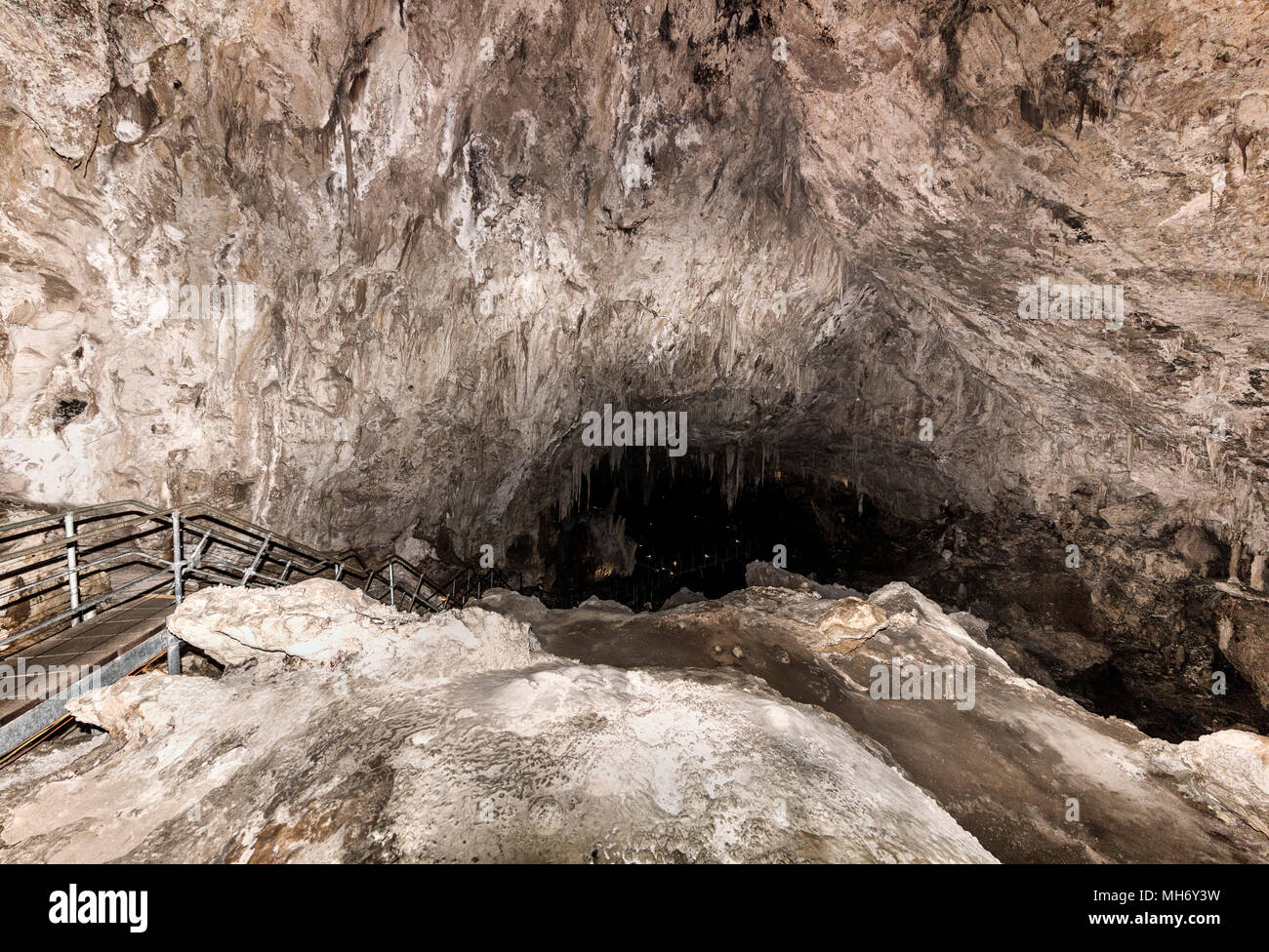 The limestone Mammoth Cave near Margaret River, Western Australia Stock ...