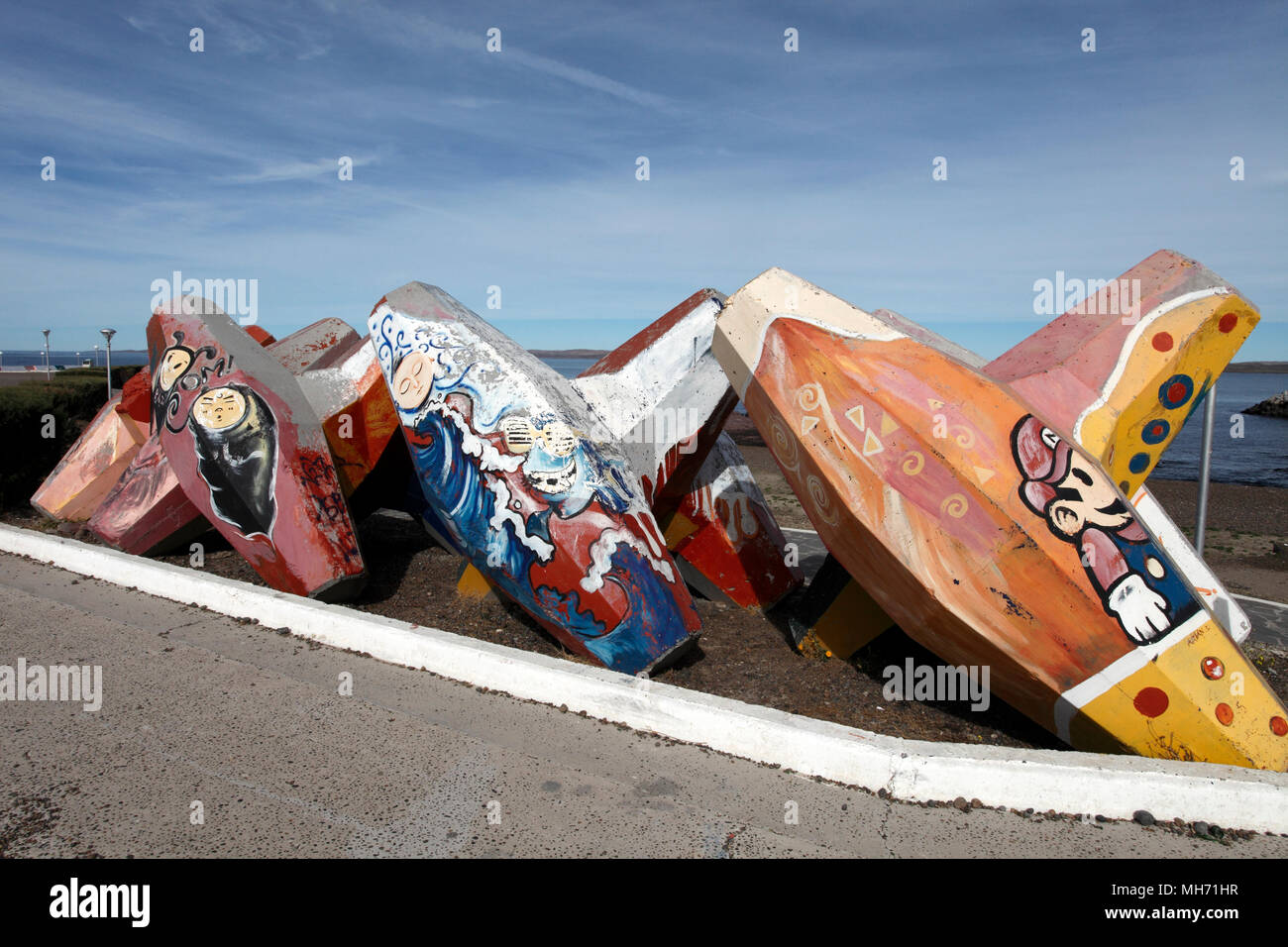 Interlocking concrete blocks hi-res stock photography and images - Alamy