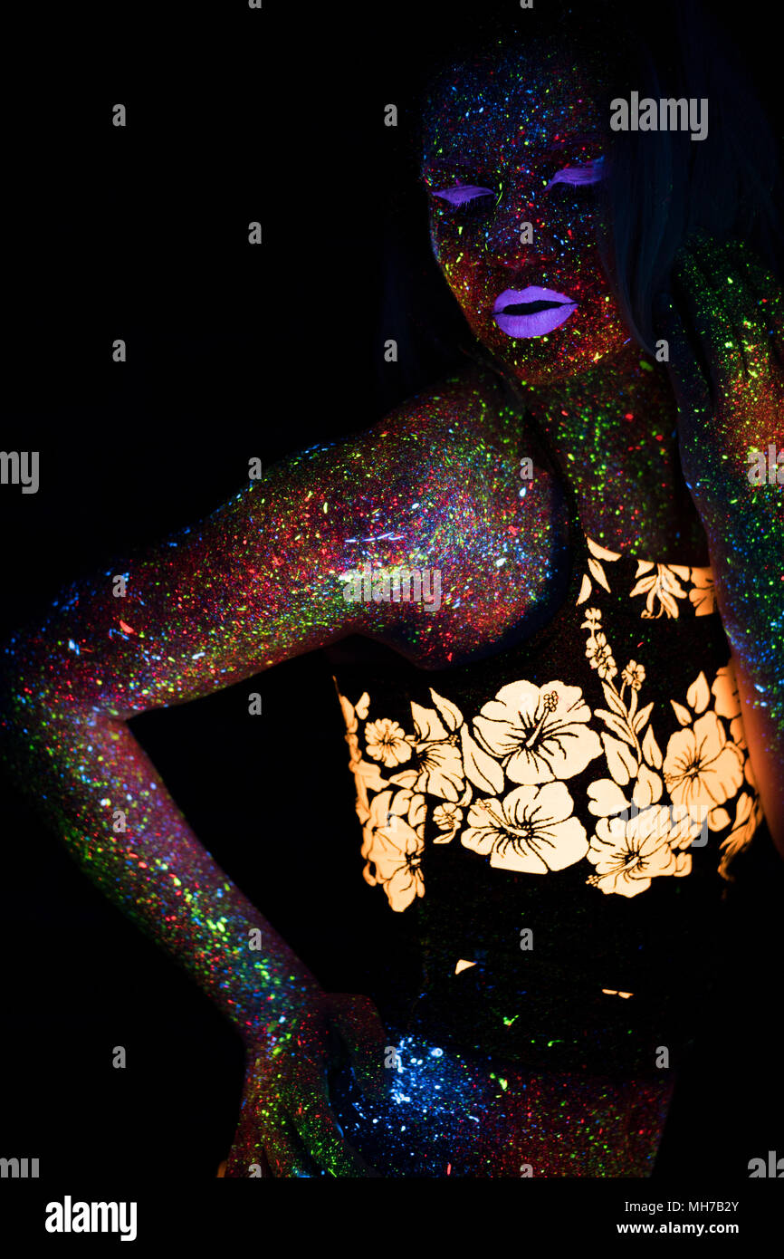 Portrait of Beautiful Fashion Woman in Neon UF Light. Model Girl with ...