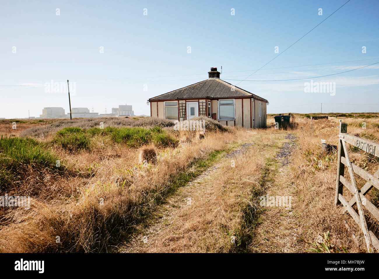 Remote living on Dungeness in Kent England UK Stock Photo - Alamy Remote living on Dungeness in Kent England UK Stock Photo - Alamy