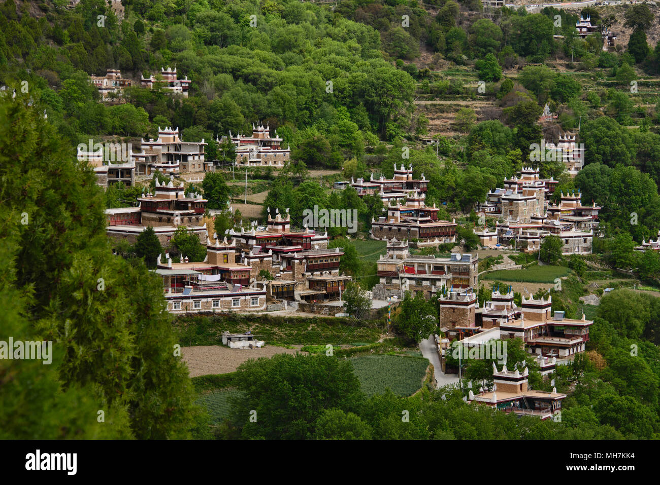 Traditional Tibetan homes in the charming village of Jiaju, Sichuan ...