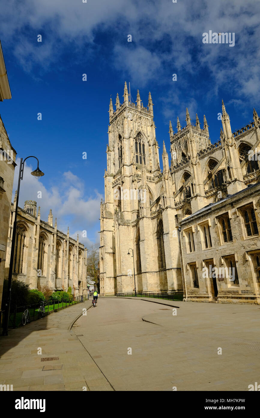 Traditional minster hi-res stock photography and images - Alamy