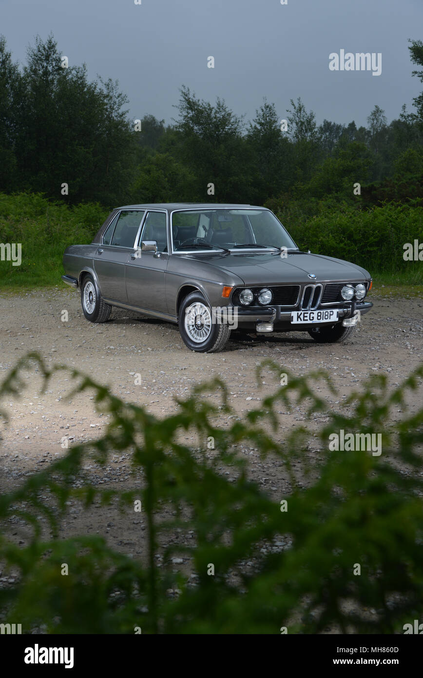 1975 BMW 3.3L E3 classic German luxury saloon car Stock Photo - Alamy