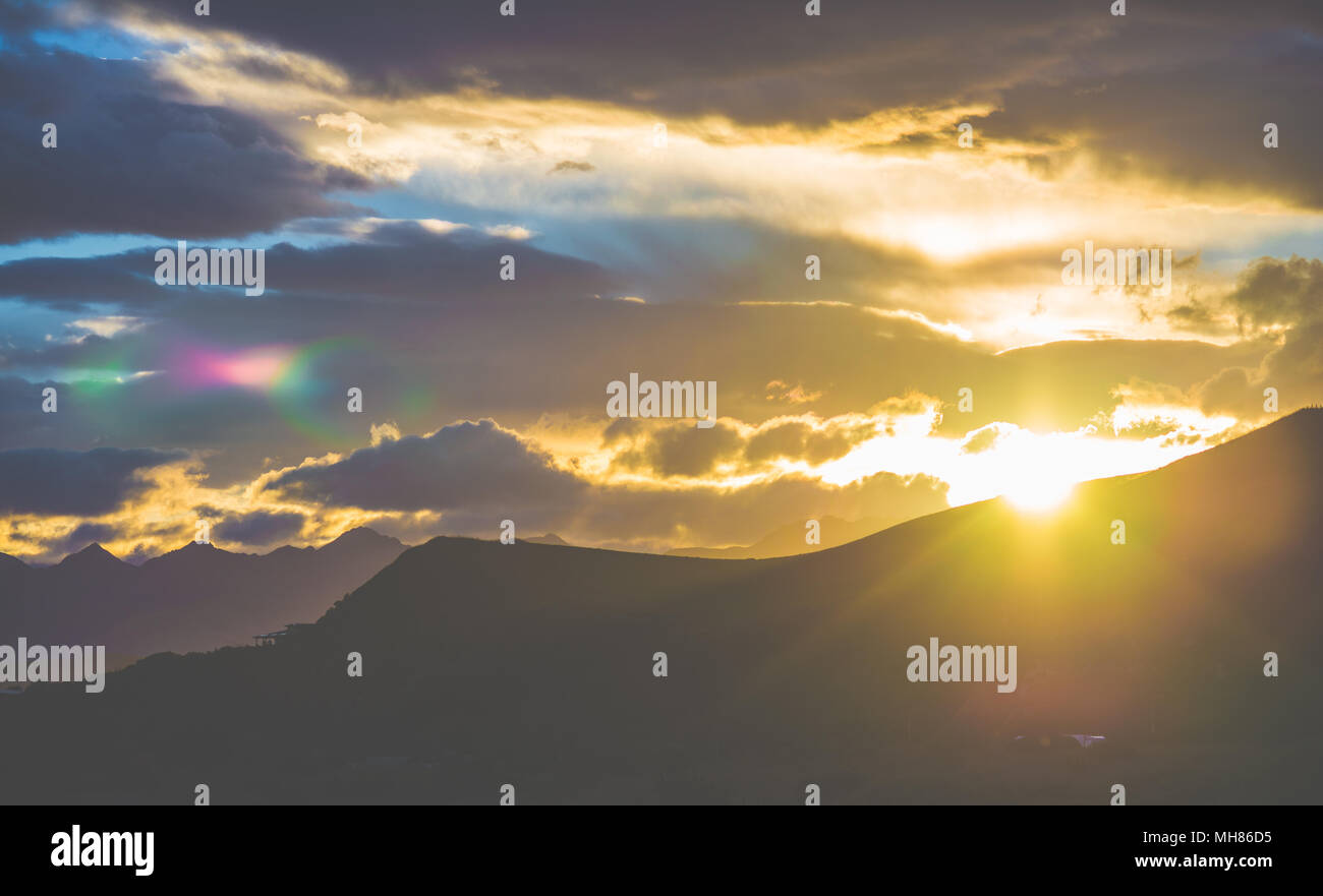 First_light hi-res stock photography and images - Alamy