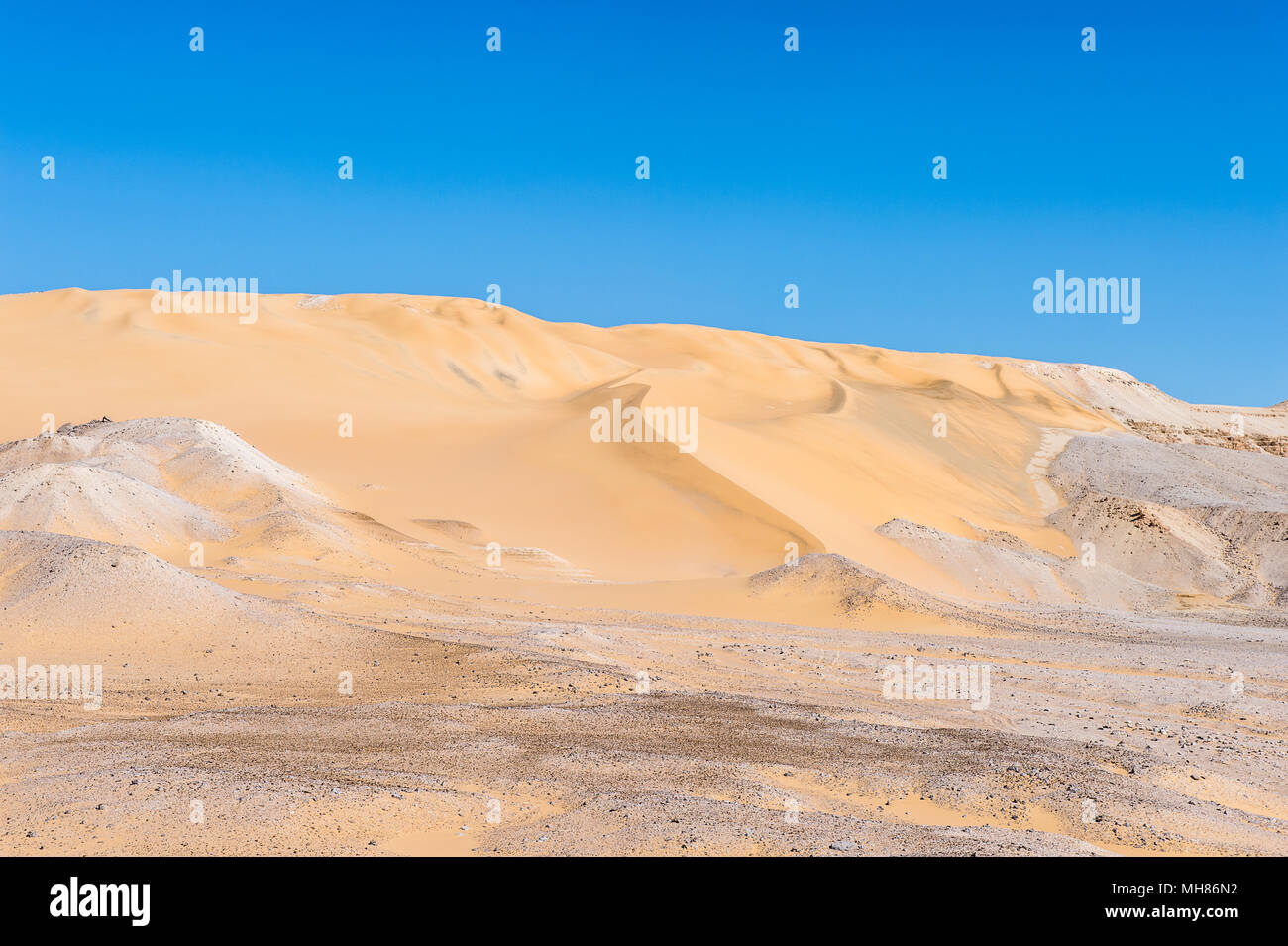 Beautiful desert landscape in Egypt Stock Photo - Alamy