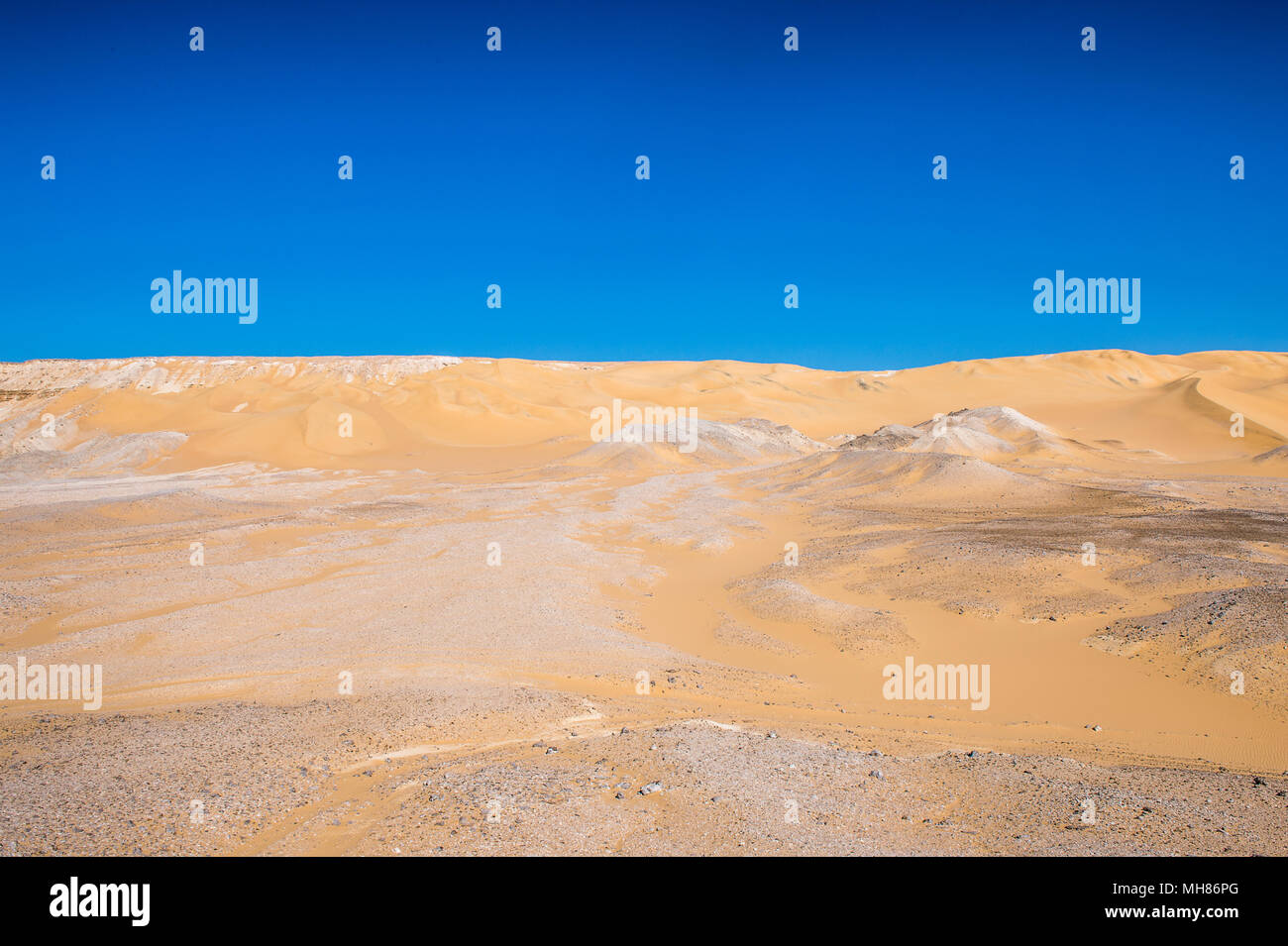 Beautiful desert landscape in Egypt Stock Photo - Alamy