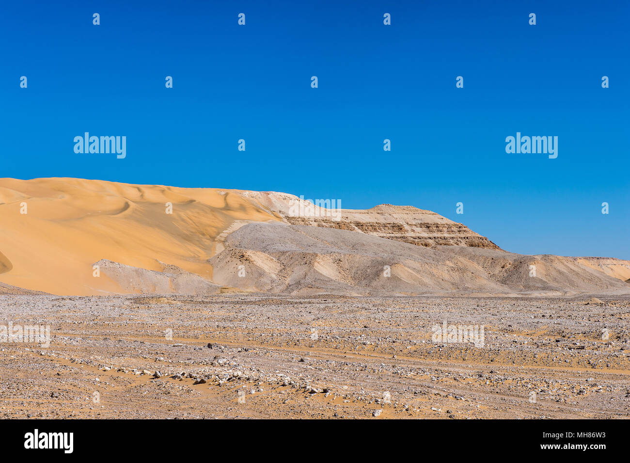 Beautiful desert landscape in Egypt Stock Photo - Alamy