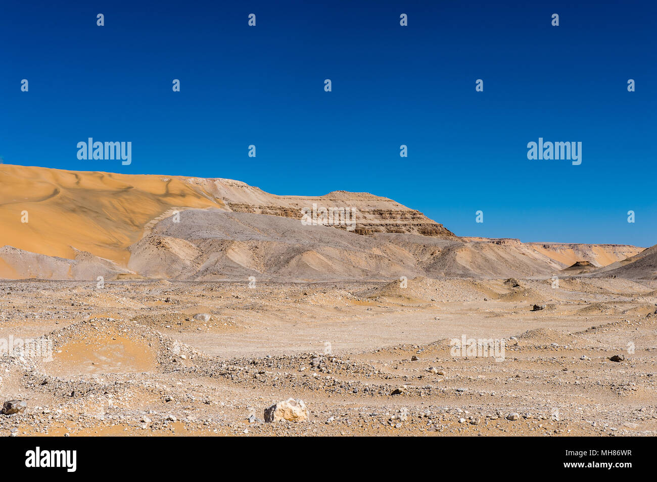 Beautiful desert landscape in Egypt Stock Photo - Alamy