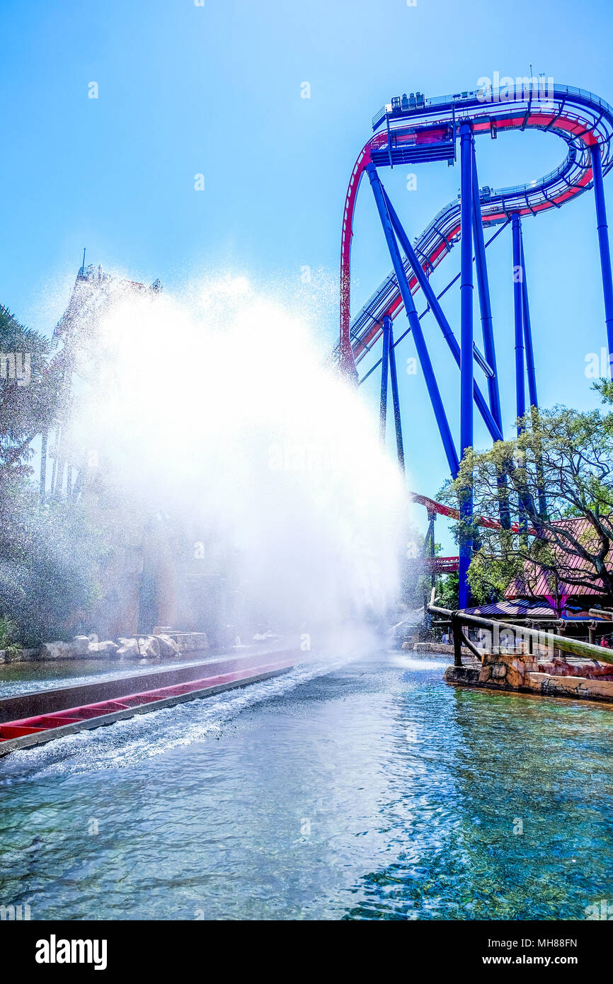 Screaming rollercoaster hi-res stock photography and images - Alamy