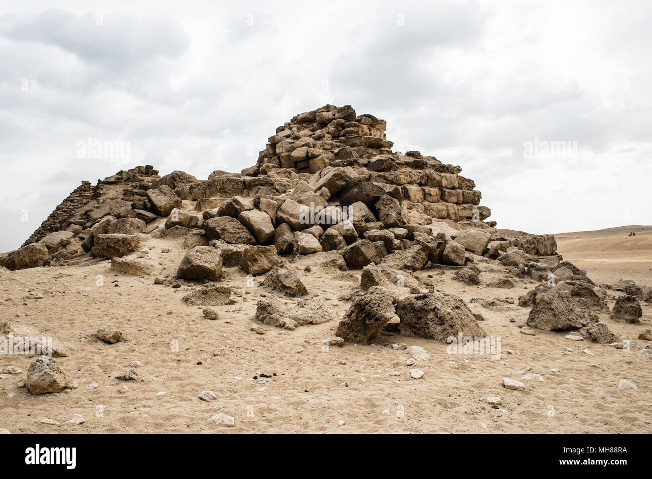 Ruins of the Great Pyramids at the Giza Necropolis, Giza Plateau, Egypt ...