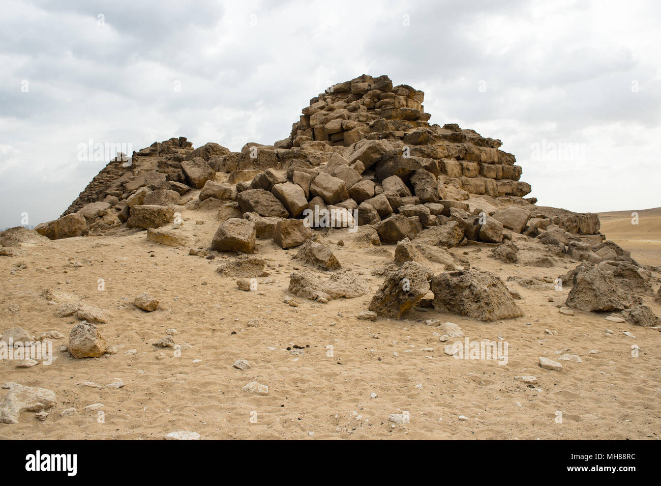Ruins of the Great Pyramids at the Giza Necropolis, Giza Plateau, Egypt ...
