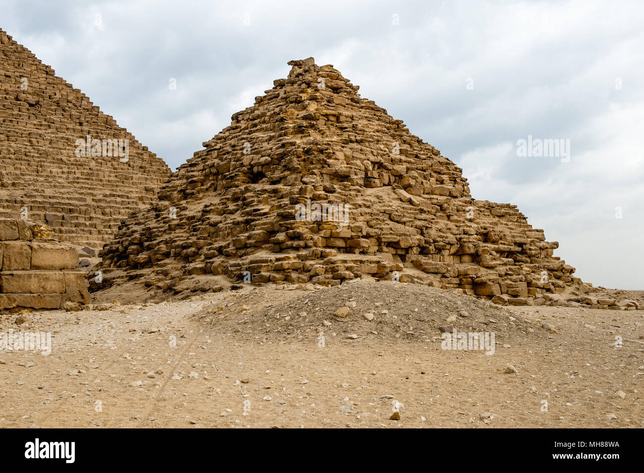Ruins of the Great Pyramids at the Giza Necropolis, Giza Plateau, Egypt ...